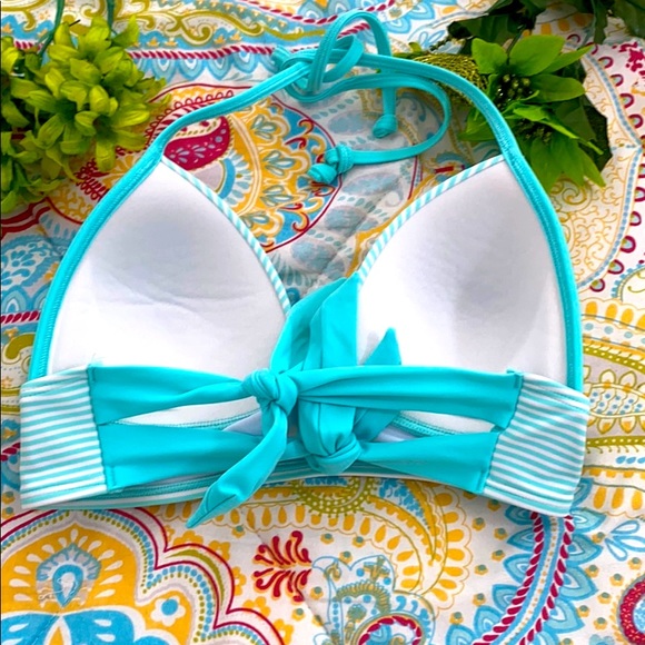 Hop Lun | Swim | Hop Lun Bikini Medium Bikini Top | Poshmark